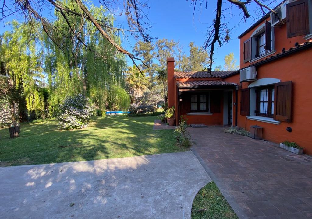 CASA QUINTA EN VENTA - Parque Leloir » Barbieri Propiedades