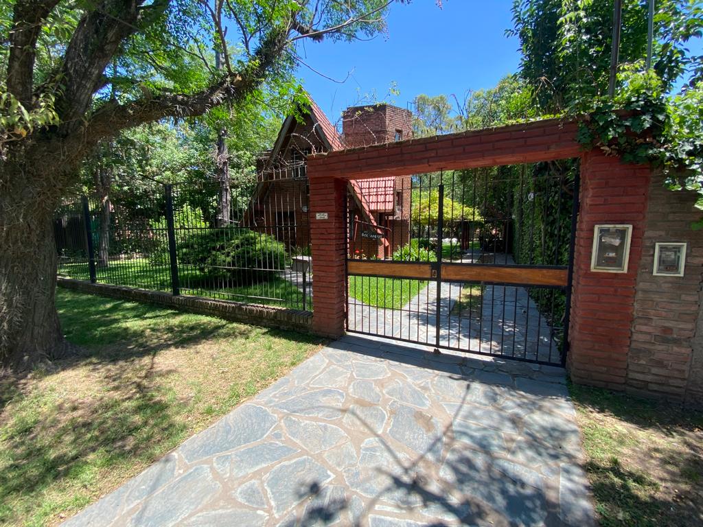 CASA QUINTA EN VENTA - Parque Leloir » Barbieri Propiedades